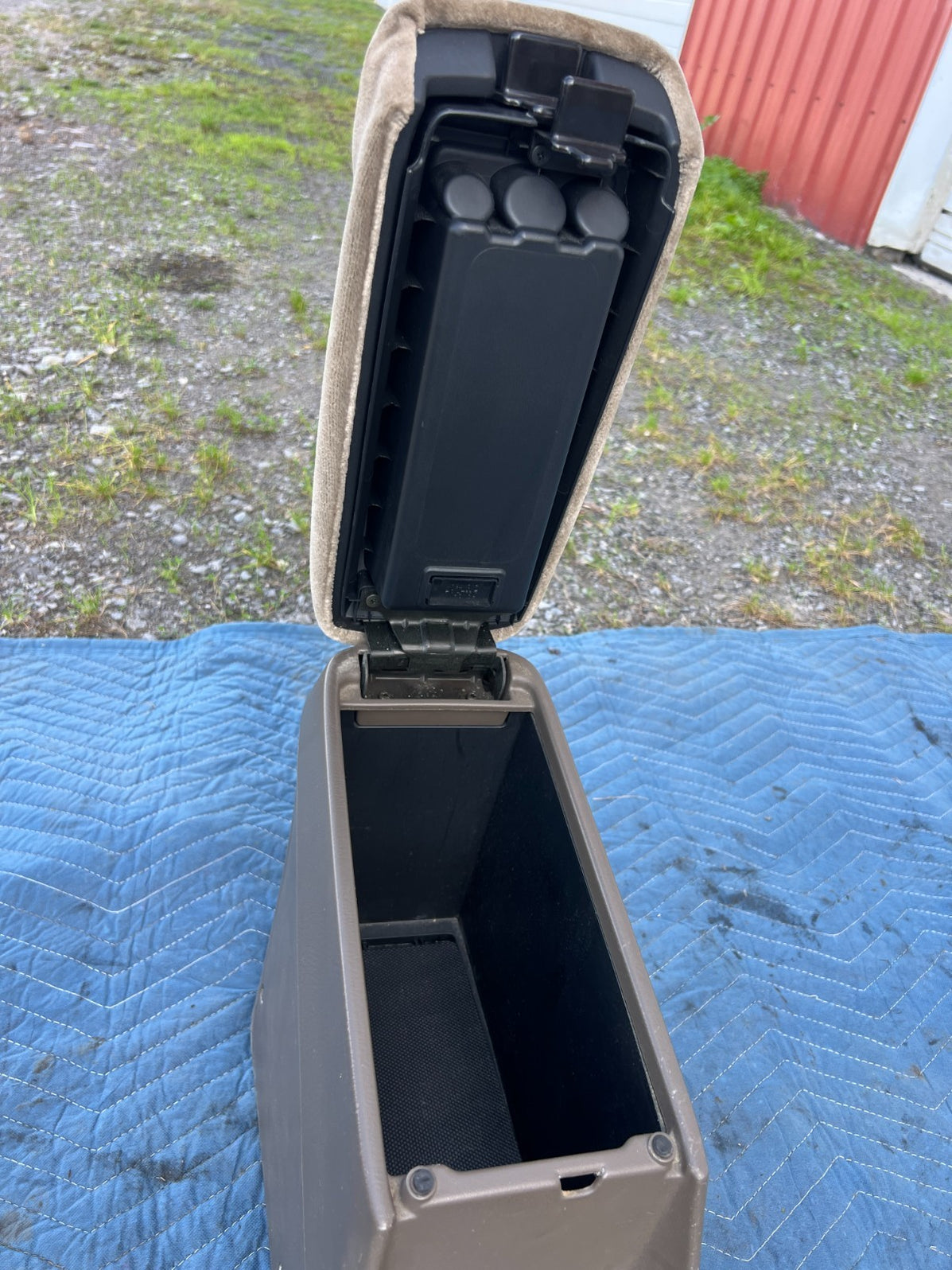 1998-2002 Honda Accord 83401-S84-A0 Center Console Arm Rest Storage Bo ...