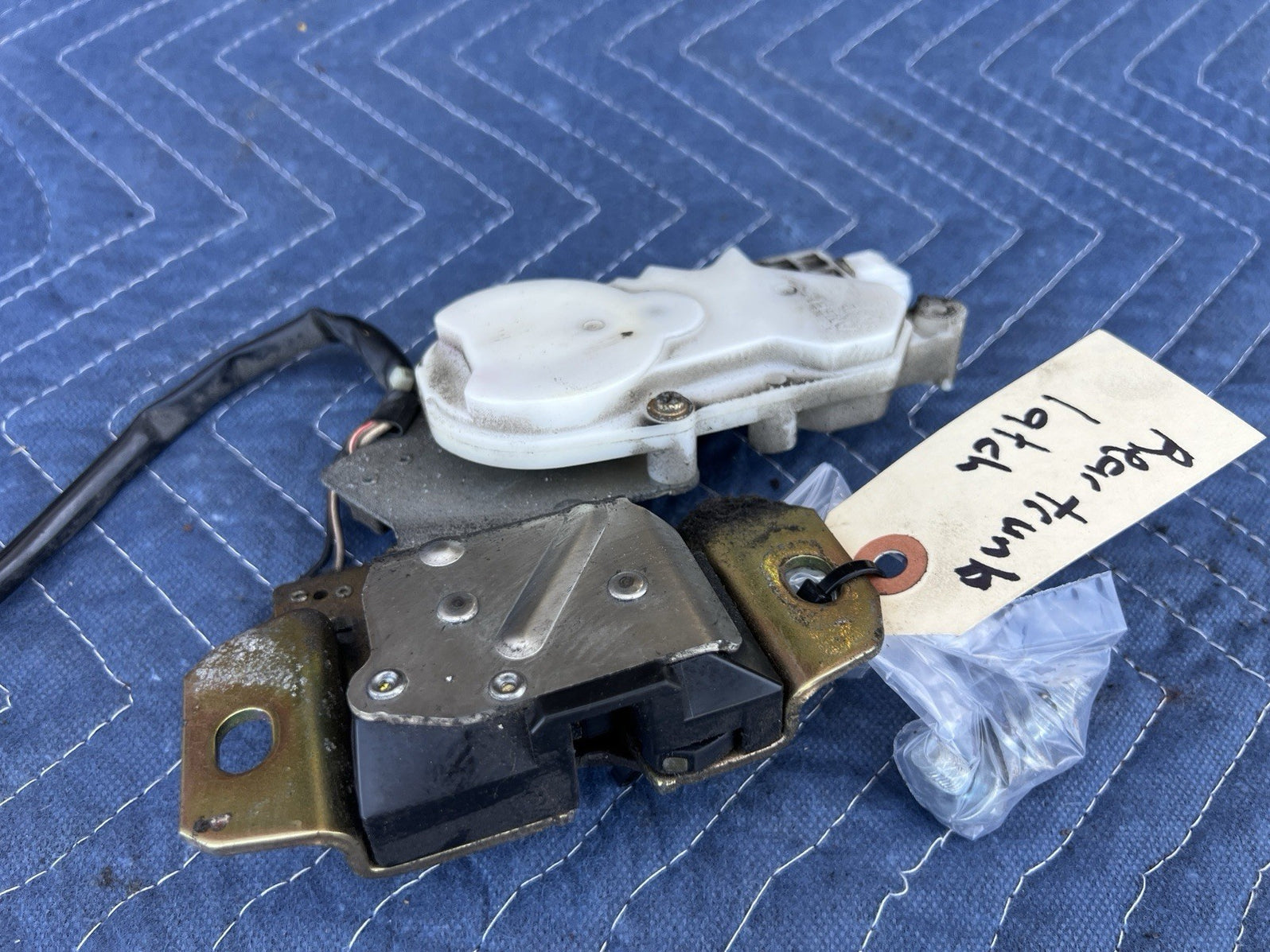 2006-2012 Mitsubishi Eclipse Rear Trunk Latch Assembly Actuator OEM #3 ...