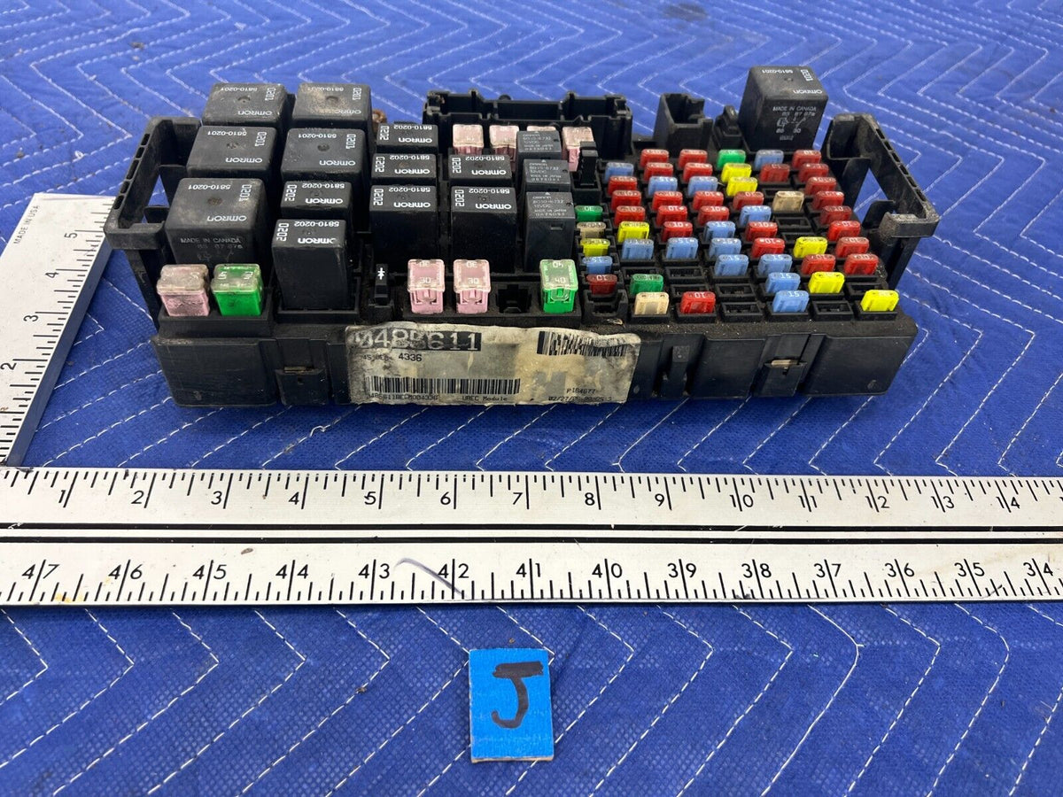 2006-2010 Hummer H3 Front Engine Fuse Relay Box Control 15844336 OEM ...