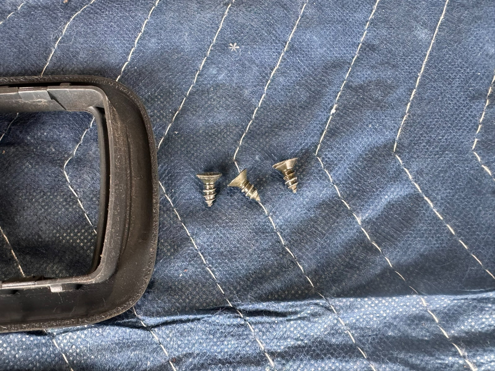 1998-2000 Toyota RAV4 Set of 4 Inside Handle Bezel 69277-22070 69278 O ...