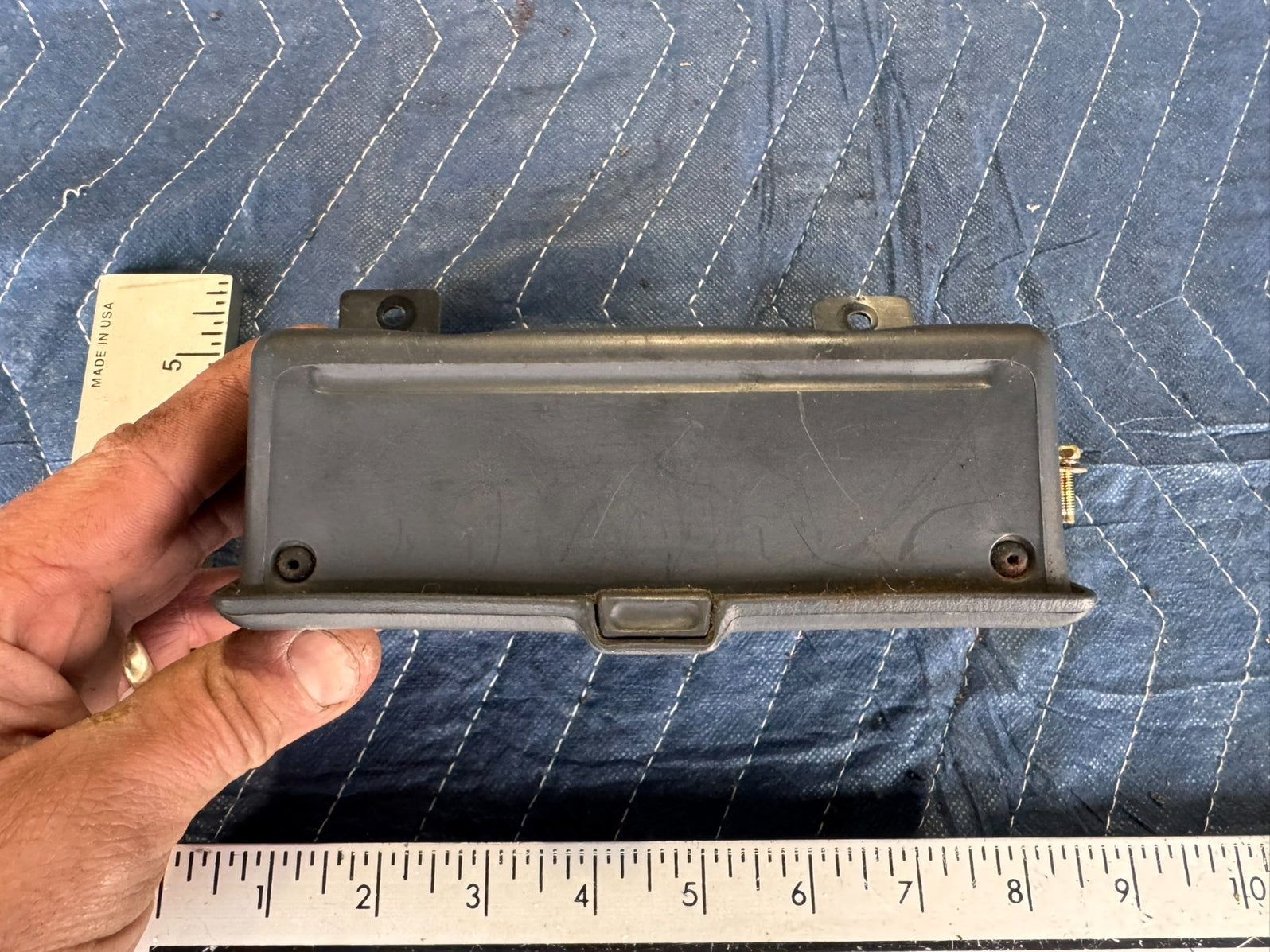 1998-2000 Toyota RAV4 Front Cupholder Set w/ Mounting Bolts OEM #2299C ...