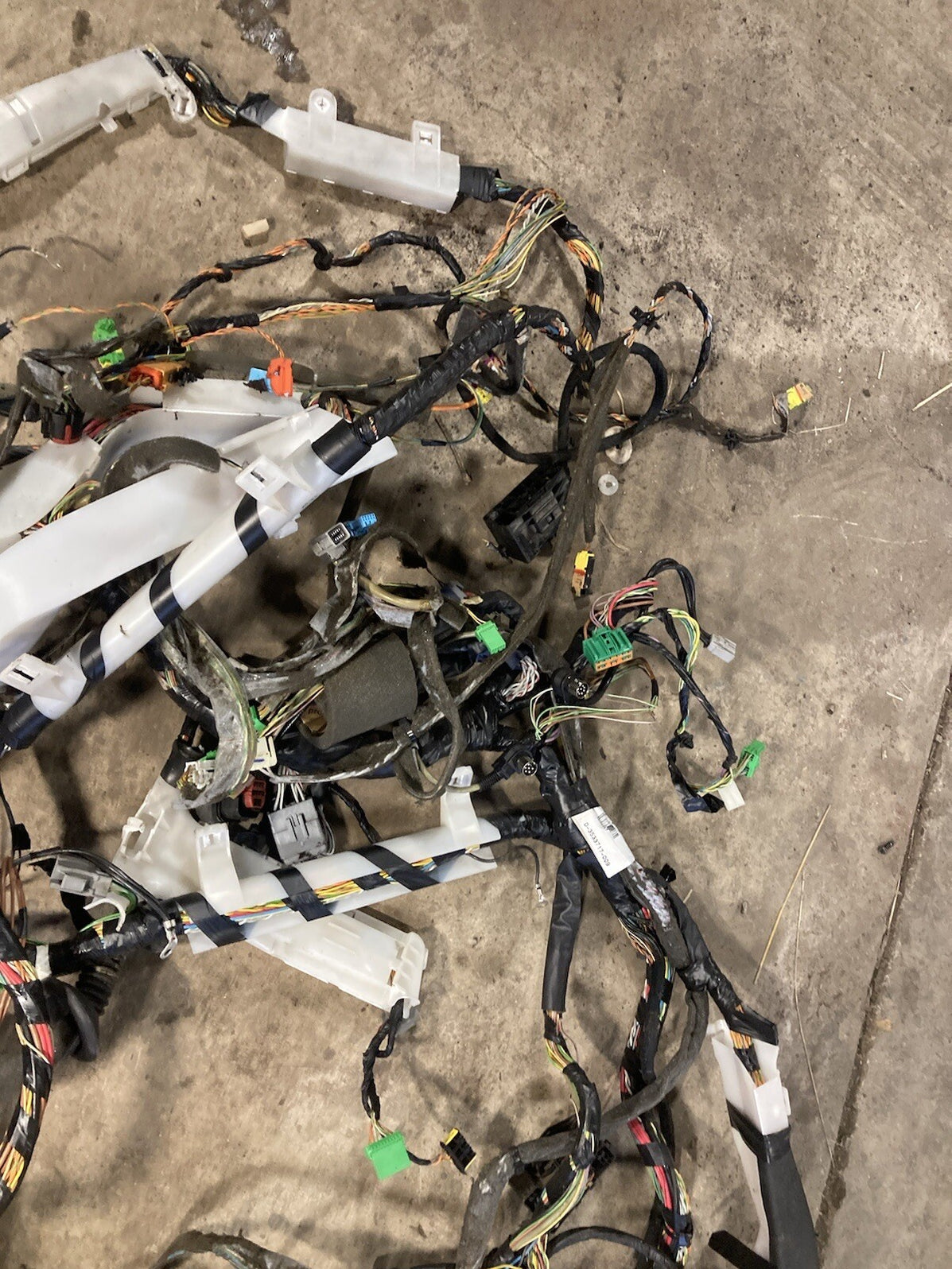 2005-2007 Volvo S60R S60 V70R Body Chassis Main Wiring Harness Floor O ...